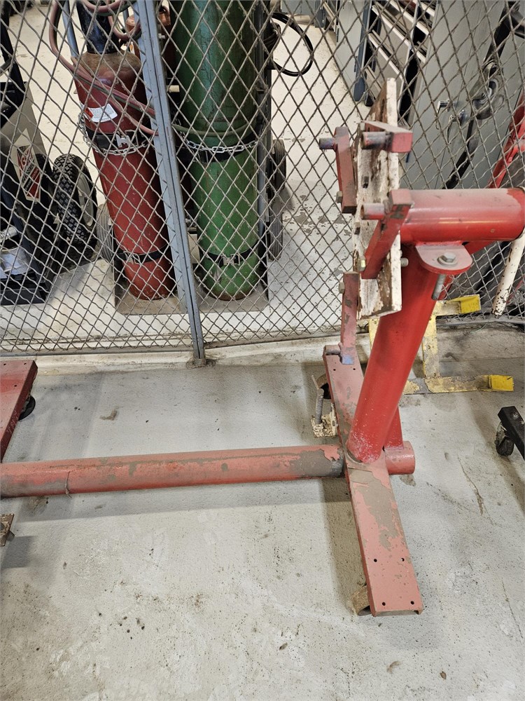 Duke Energy Surplus - Engine Rebuild Stand
