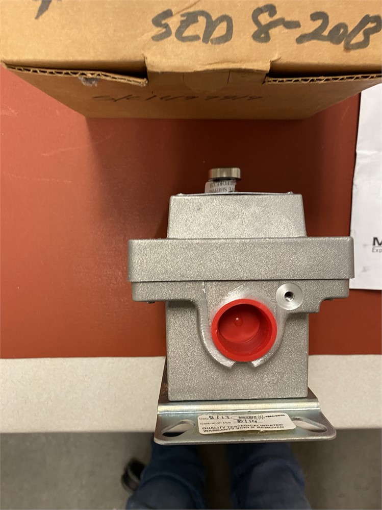 Duke Energy Surplus - METRIX VibrAlert Mechanical Switch Model 5550-111 ...